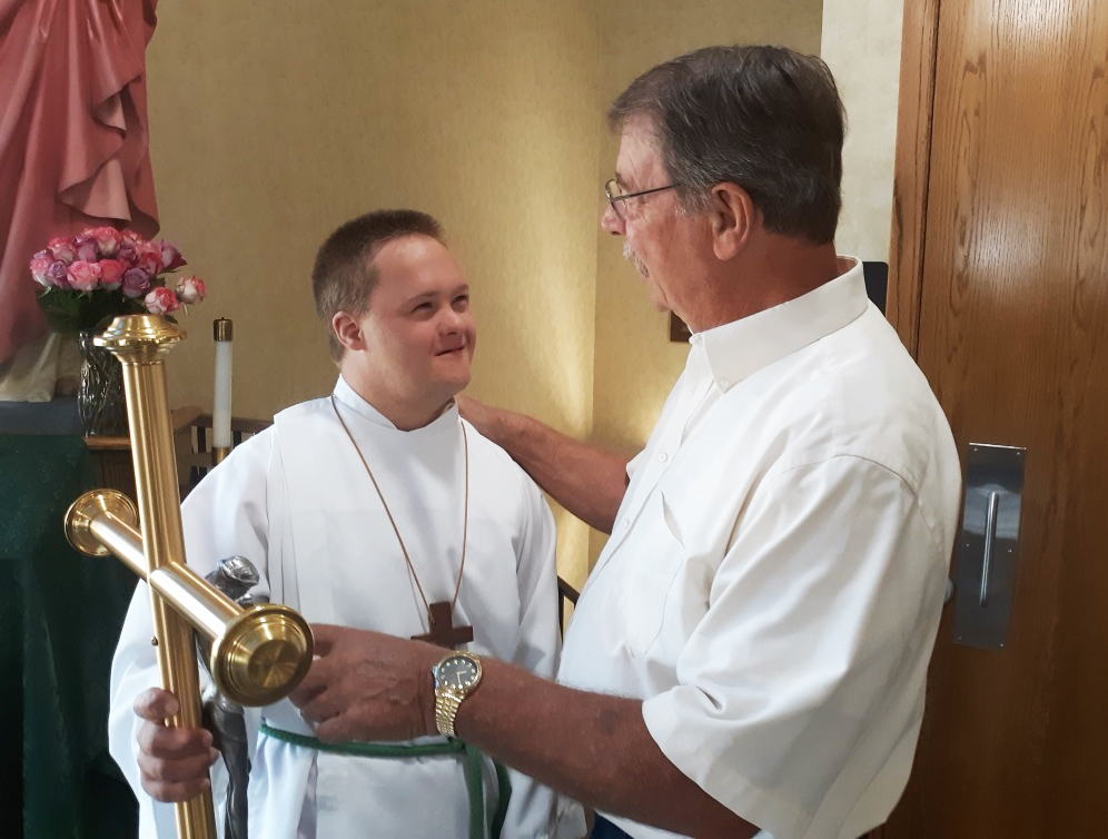 Altar server brings joy to Fort Calhoun parish - The Catholic Voice