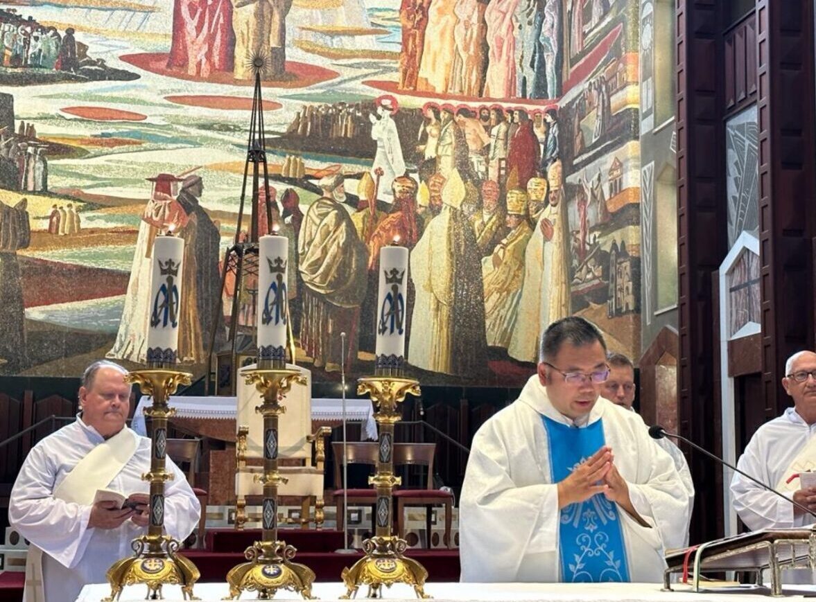 Update: All 32 Holy Land pilgrims return to safety of home, recounting ...